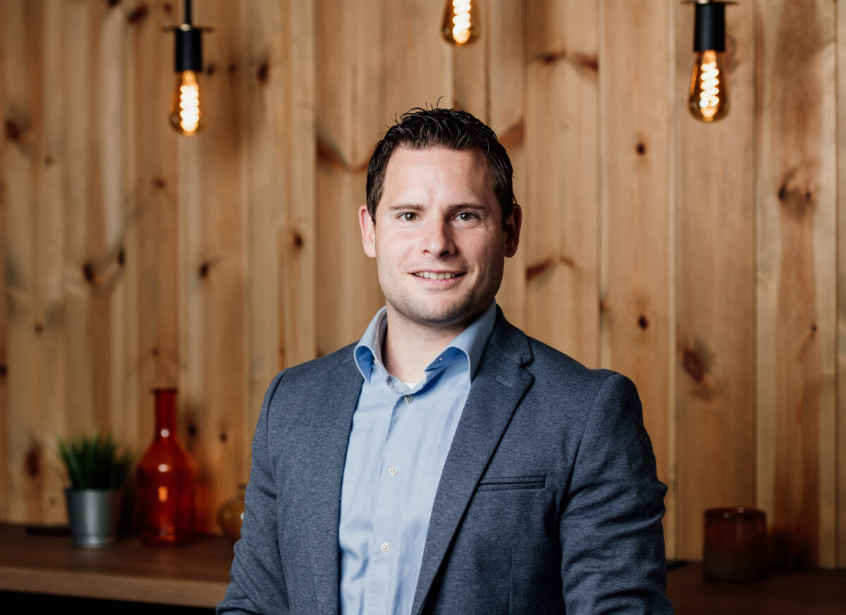 Extended ECM | X-Center